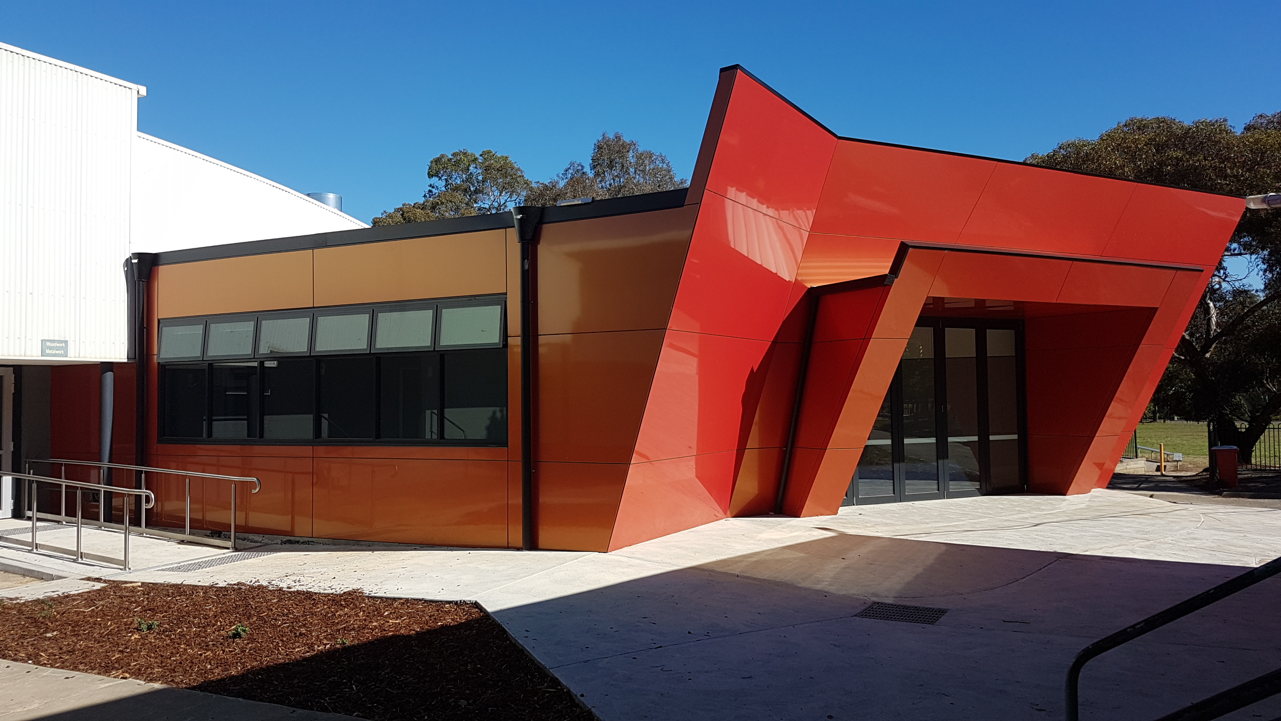 Yea High School | Alucobond®